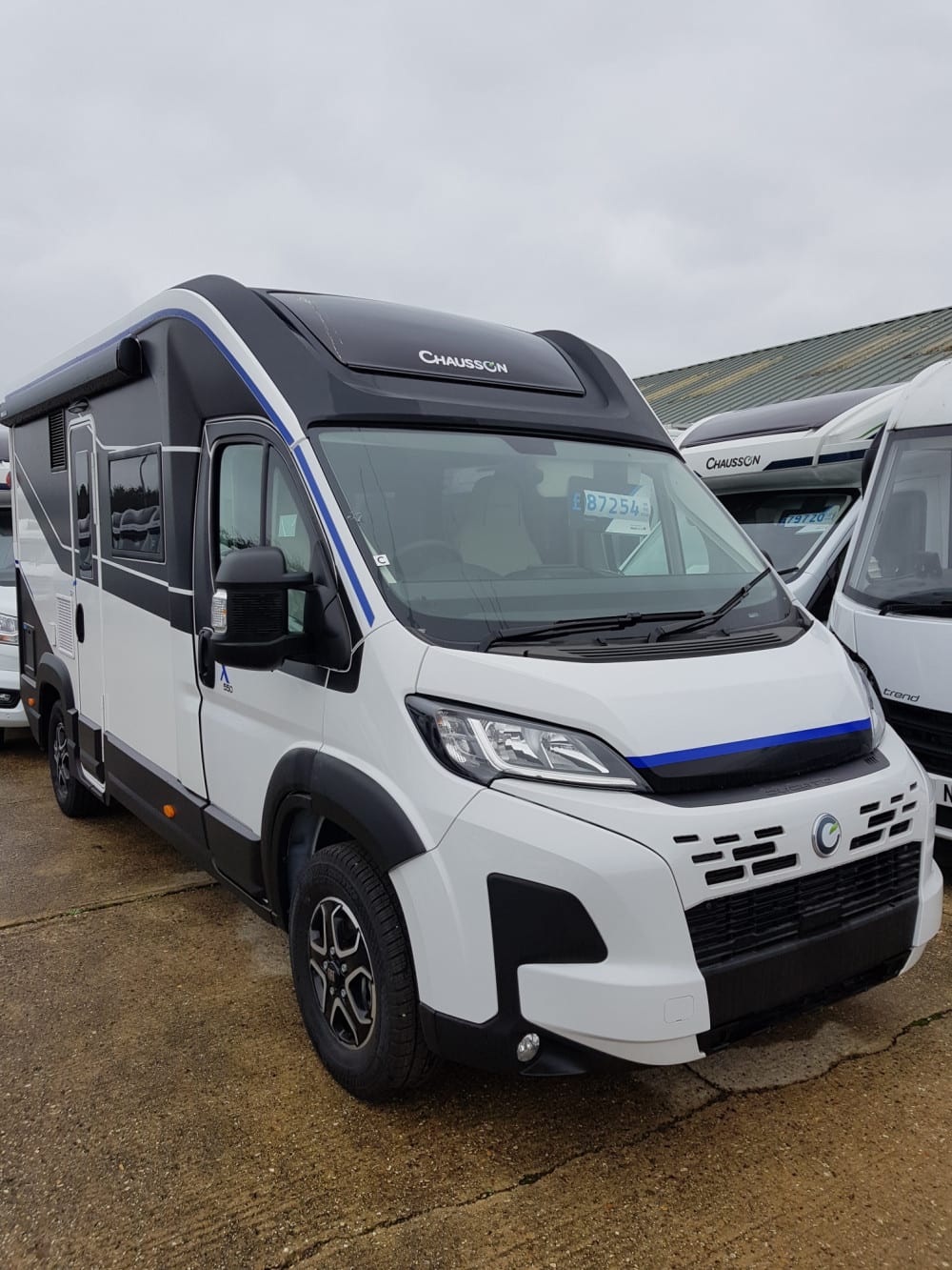 2025 Chausson X550 Exclusive Line (ref: N3493)