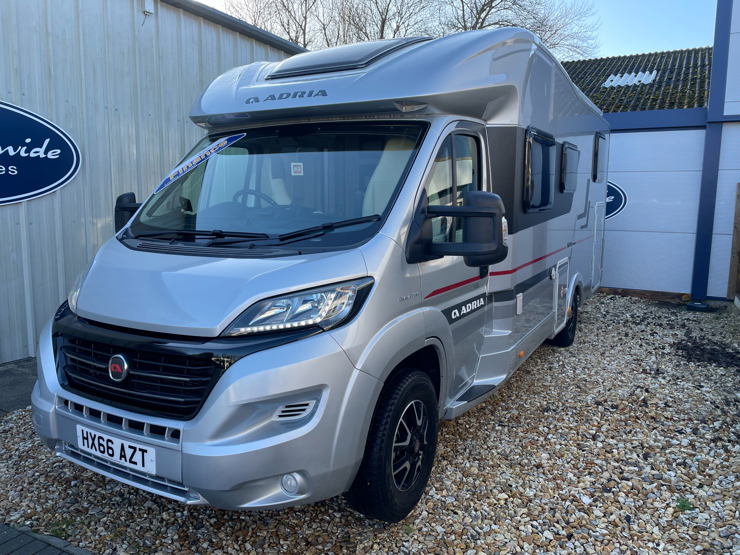 2016 Adria Matrix M670sl Silver