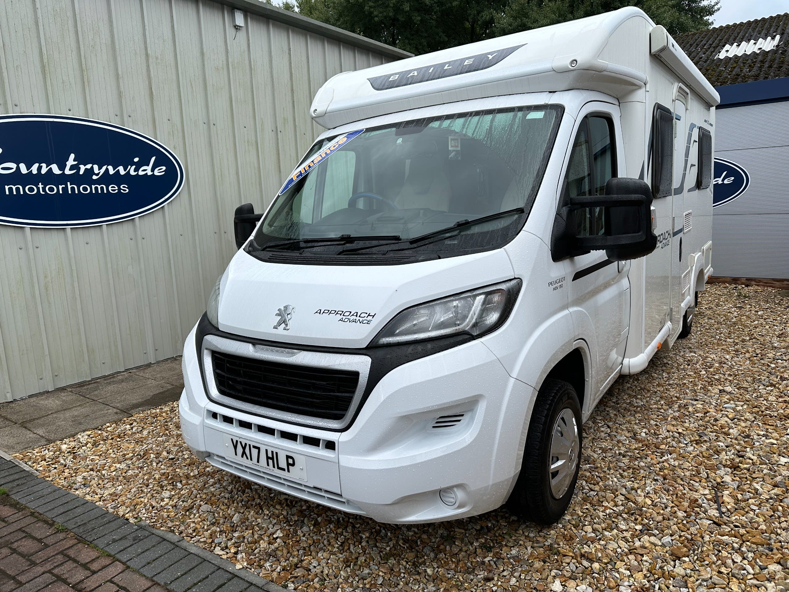 2017 Bailey Approach Advance 640 White