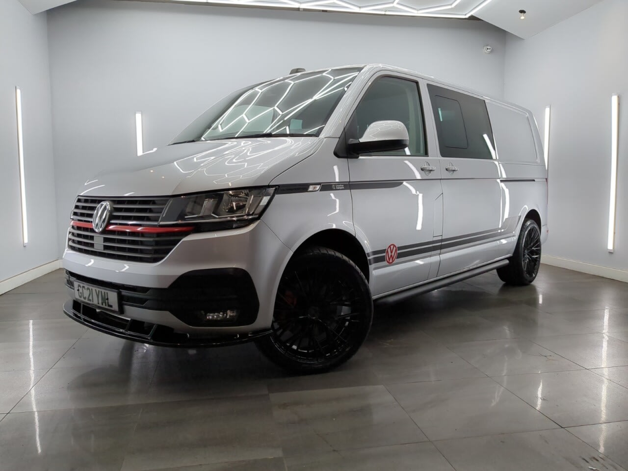 Volkswagen Transporter 2.0 Tdi T32 Highline Crew Van Doub...