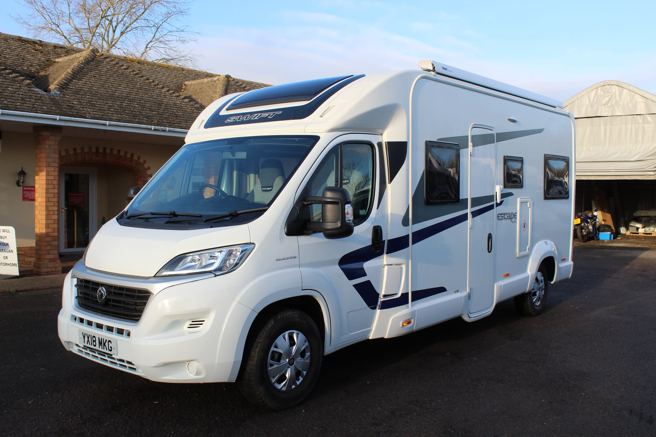 2018 Swift Escape 685 White