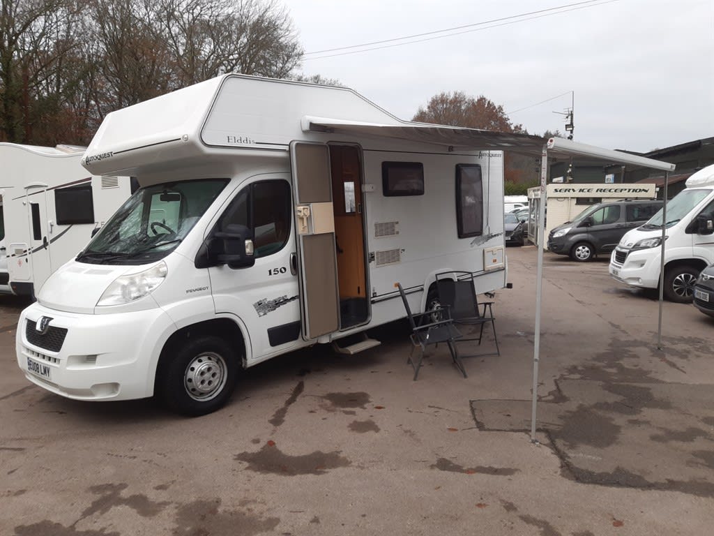 2008 Elddis Autoquest 150 White
