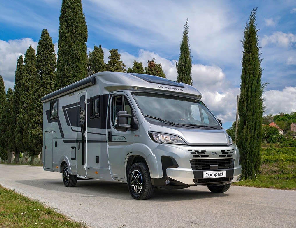 New Adria Compact Supreme Dl - 2025 (59607)