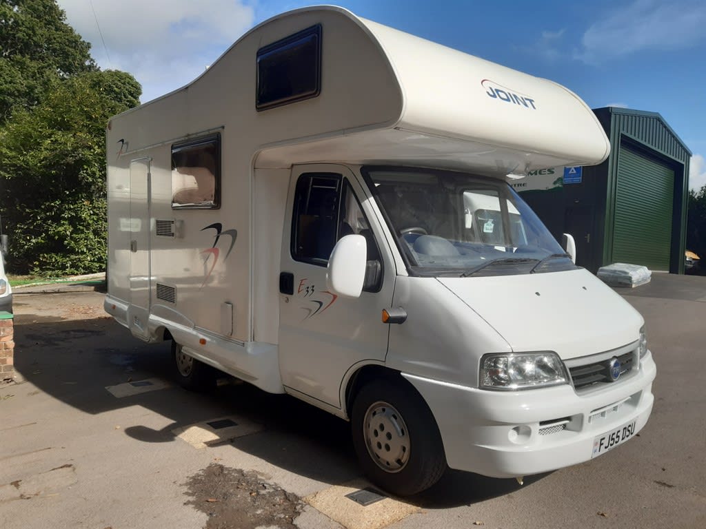 2005 Sea Joint White