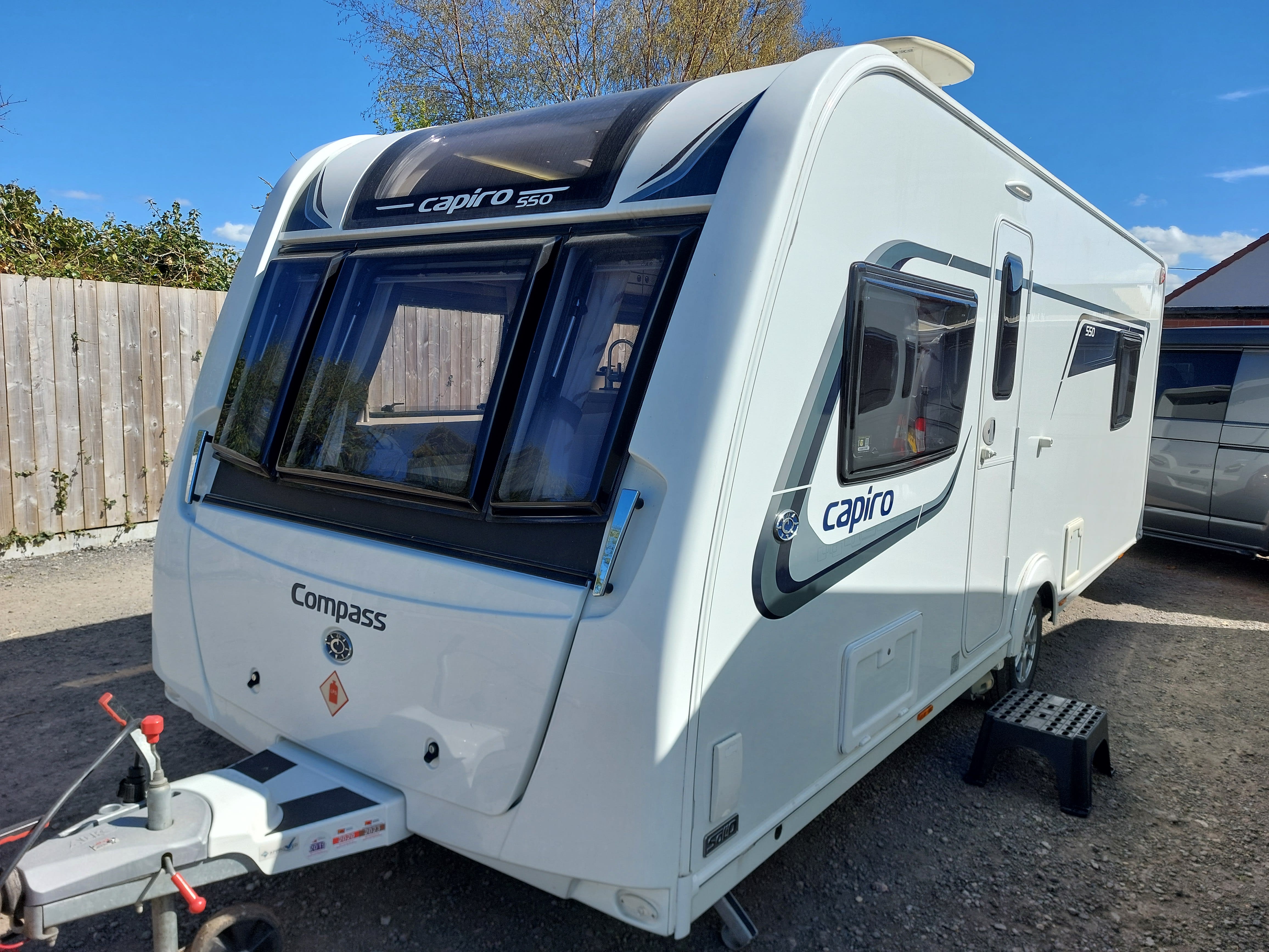 2017 Compass Capiro 550