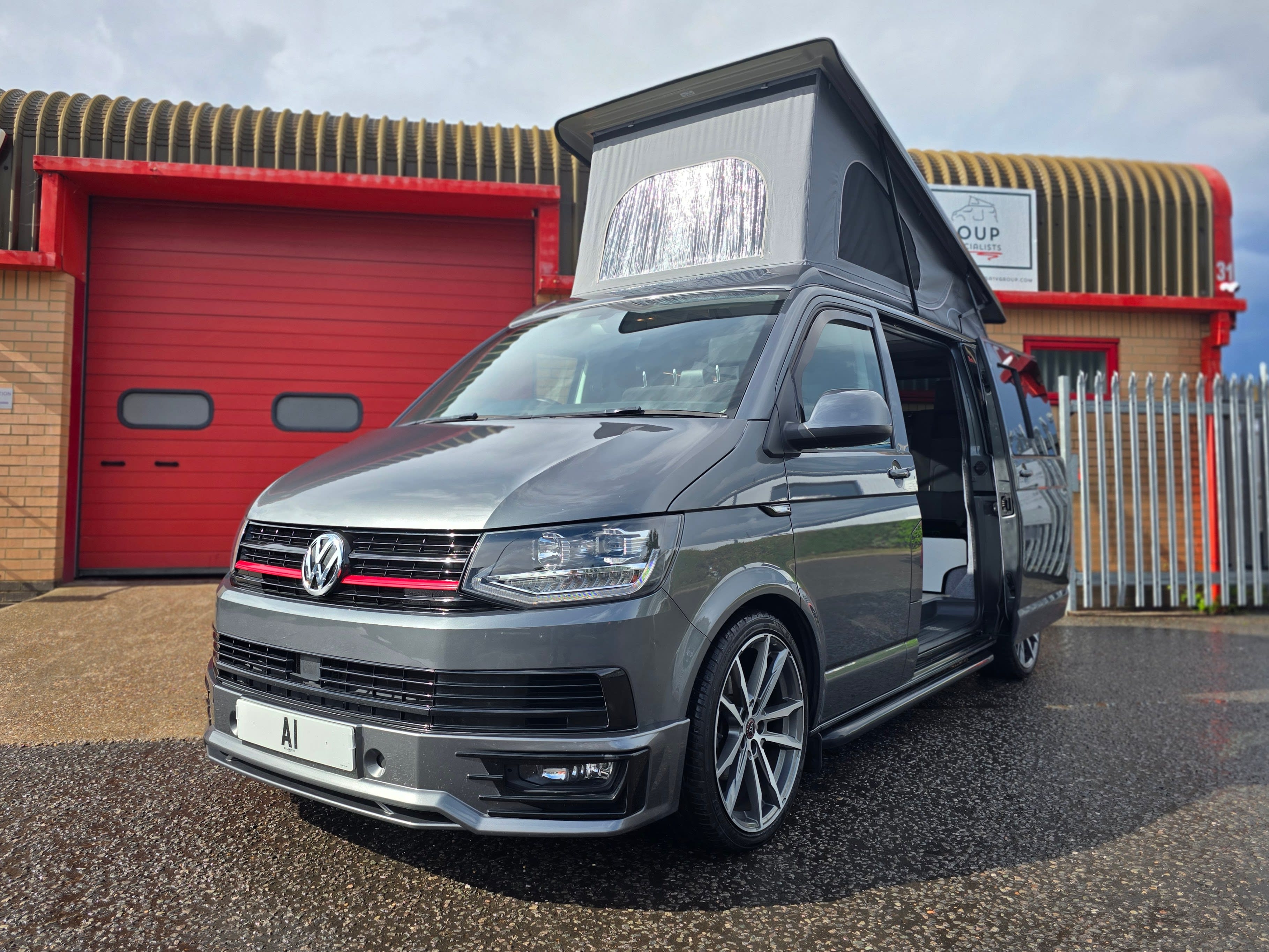 Volkswagen Campervan T6 Highline - Indium Grey Metallic