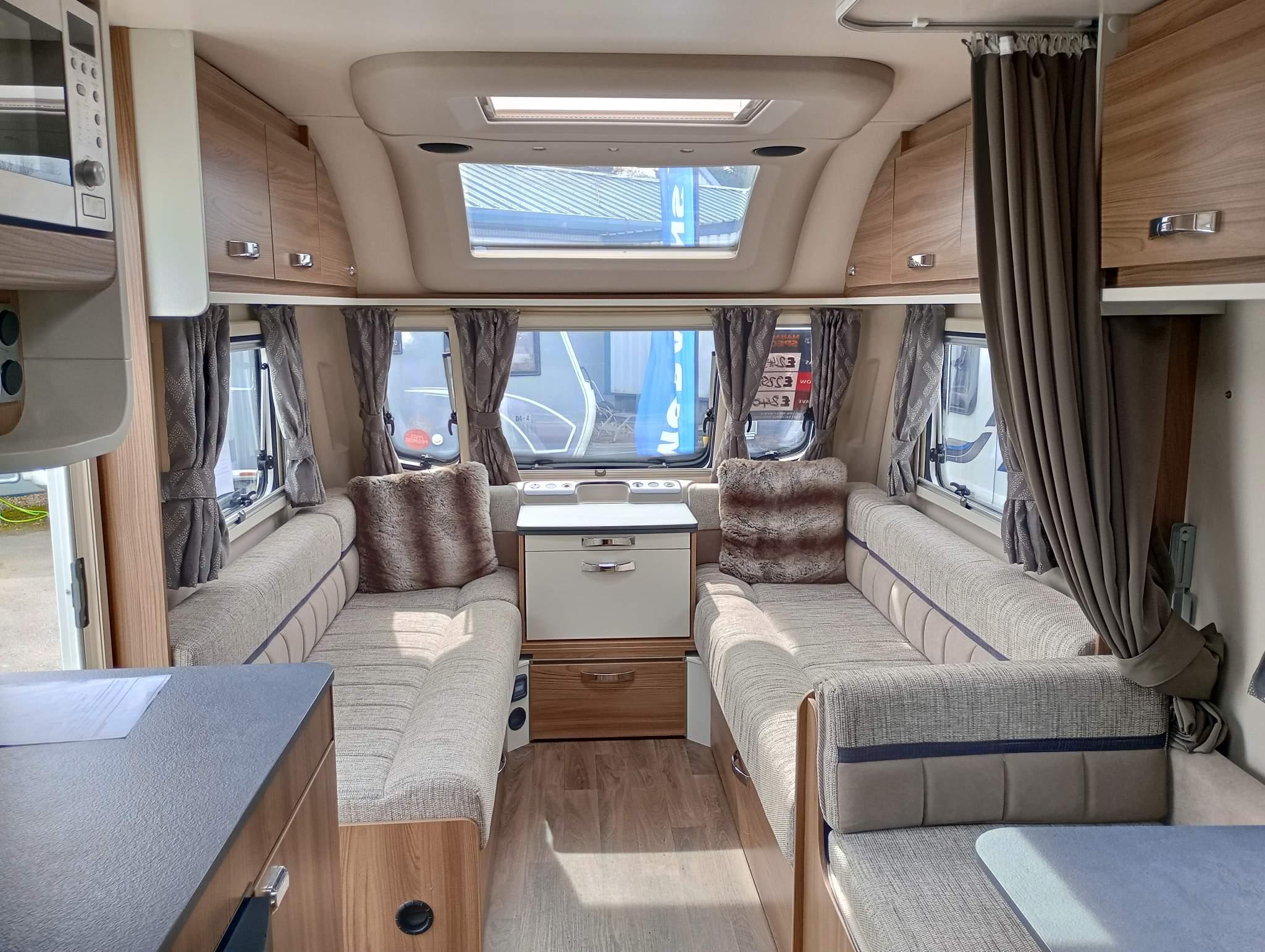 2021 Swift Exclusive 6fb
