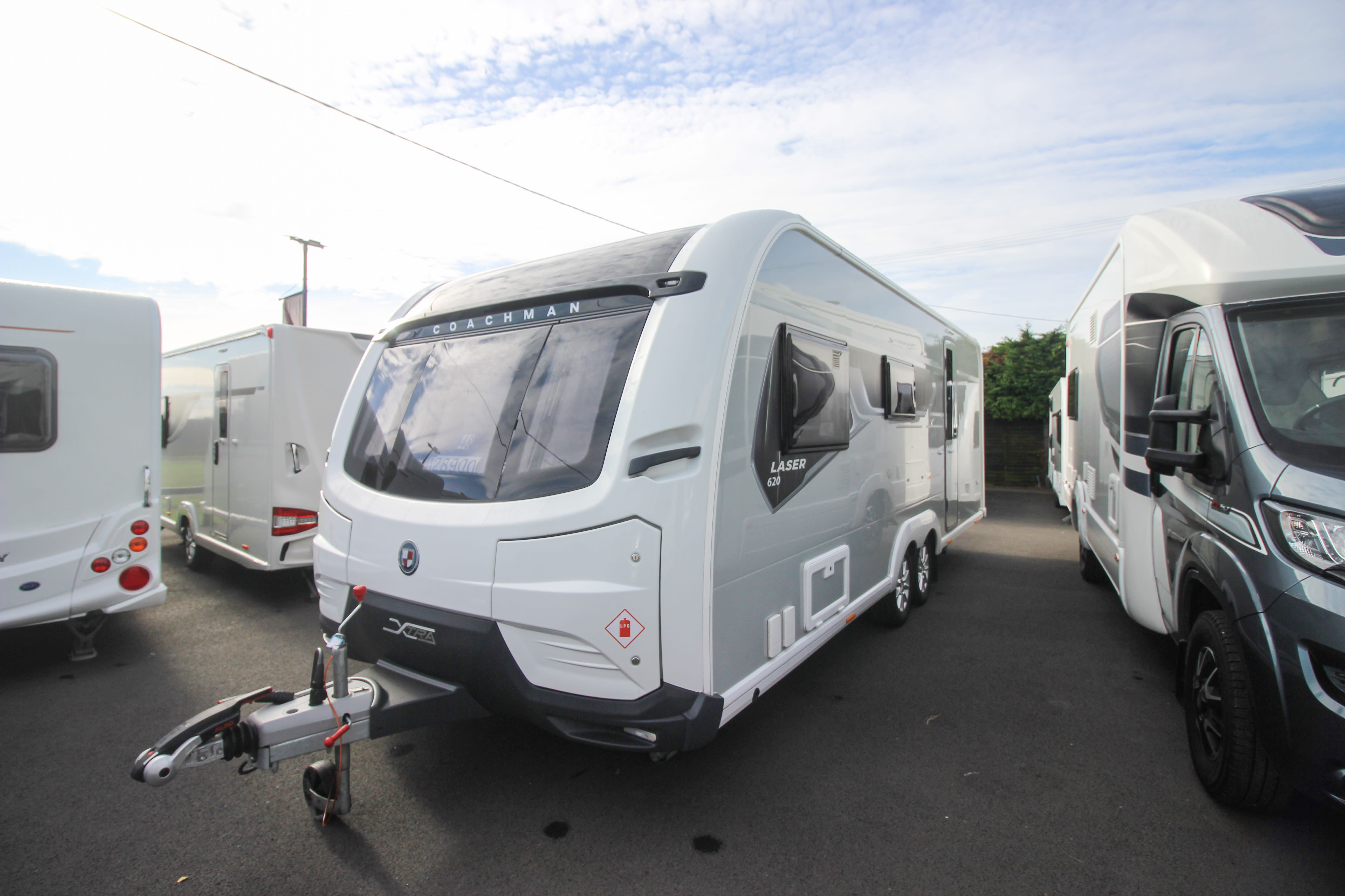 2022 Coachman Laser 620 Extra
