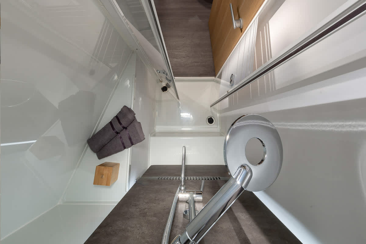 New Adria Matrix Supreme 670 DL 2023 Motorhome