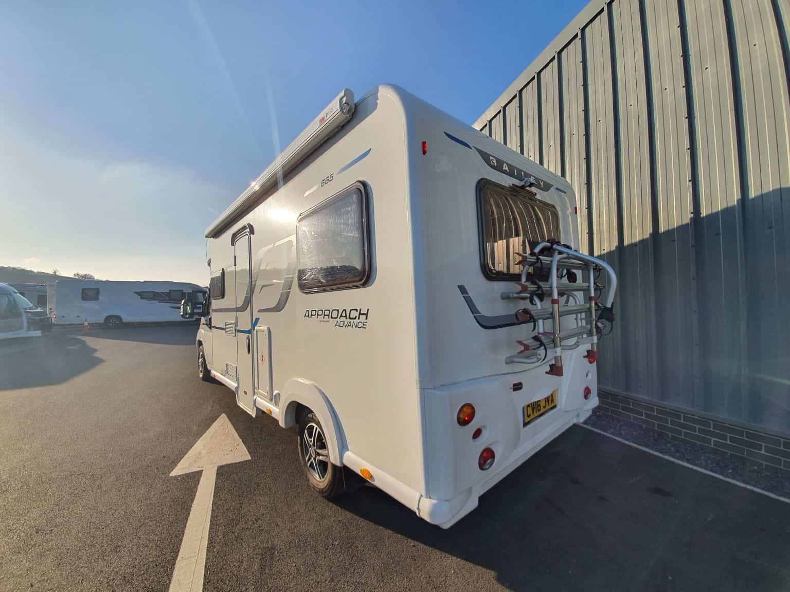 2016 bailey Approach Advance 665 white