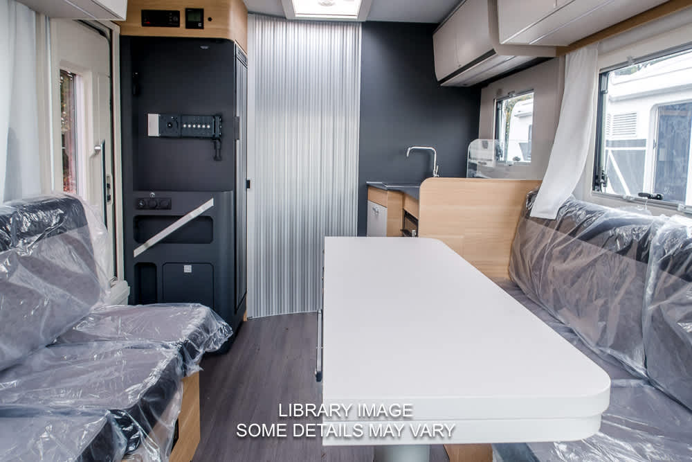 New Adria Matrix Axess 600 DT 2023 Motorhome