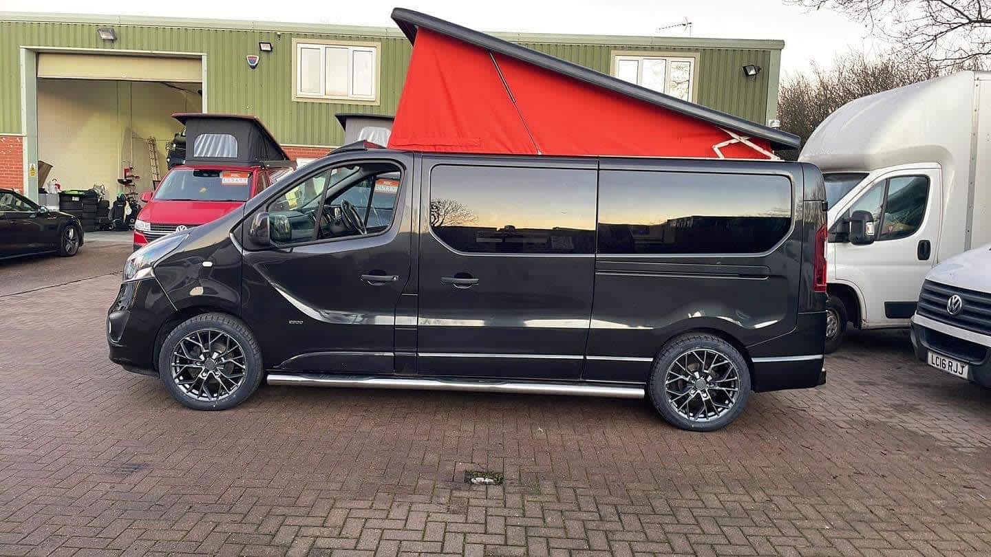 Vauxhall Vivaro LWB