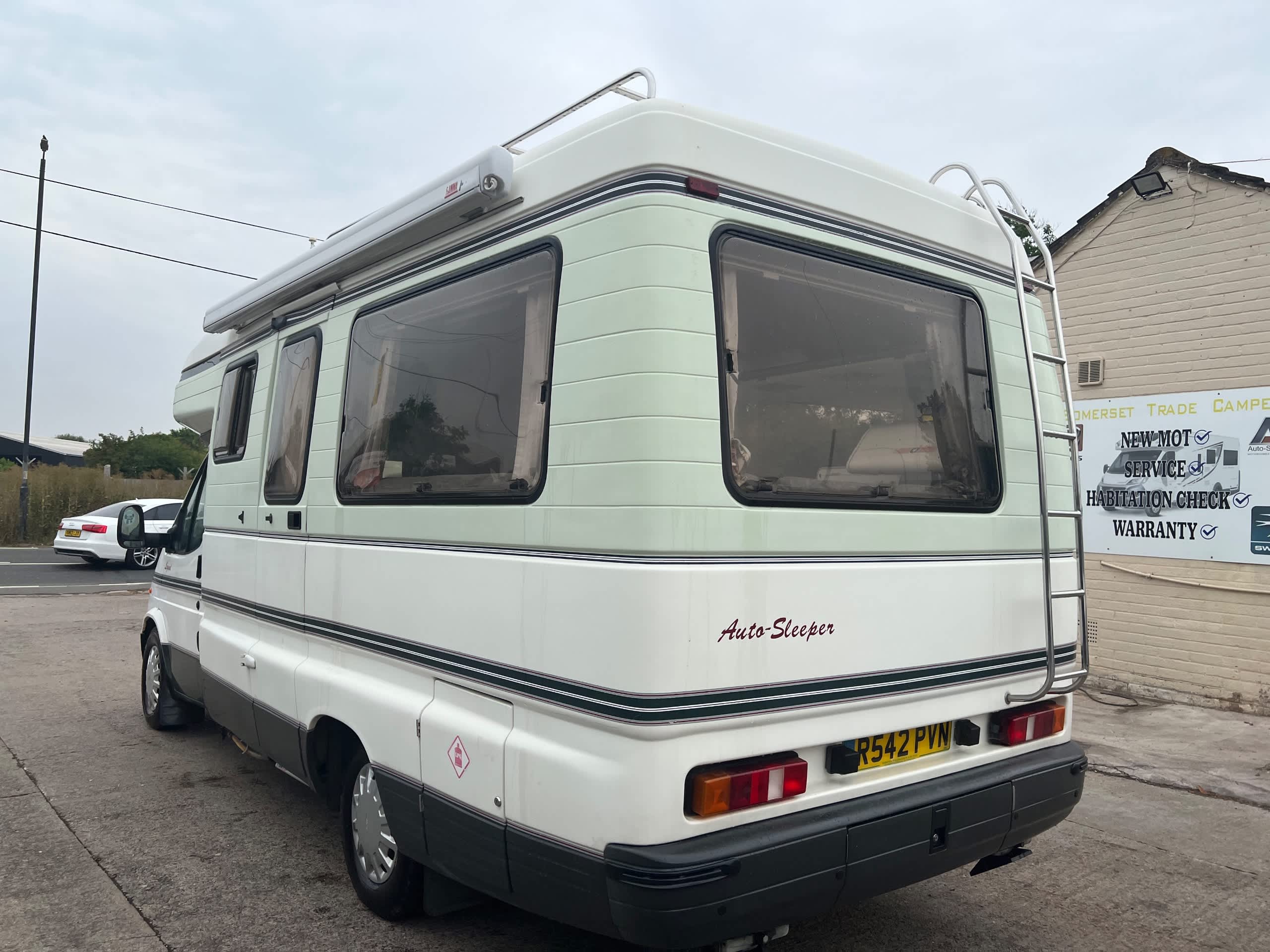 1998 Auto Sleeper Legend White