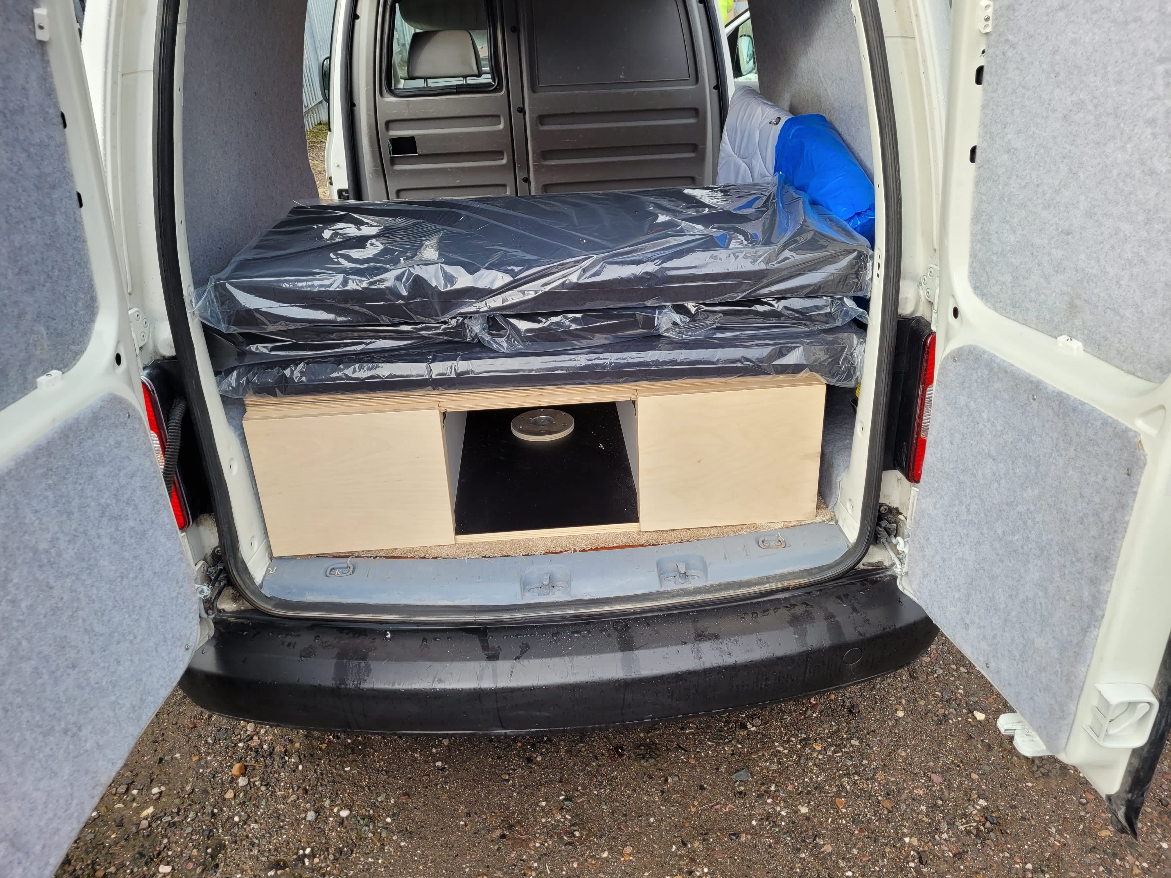 2007 volkswagen caddy swb stealth campervan c2o sdi stealth campervan ...