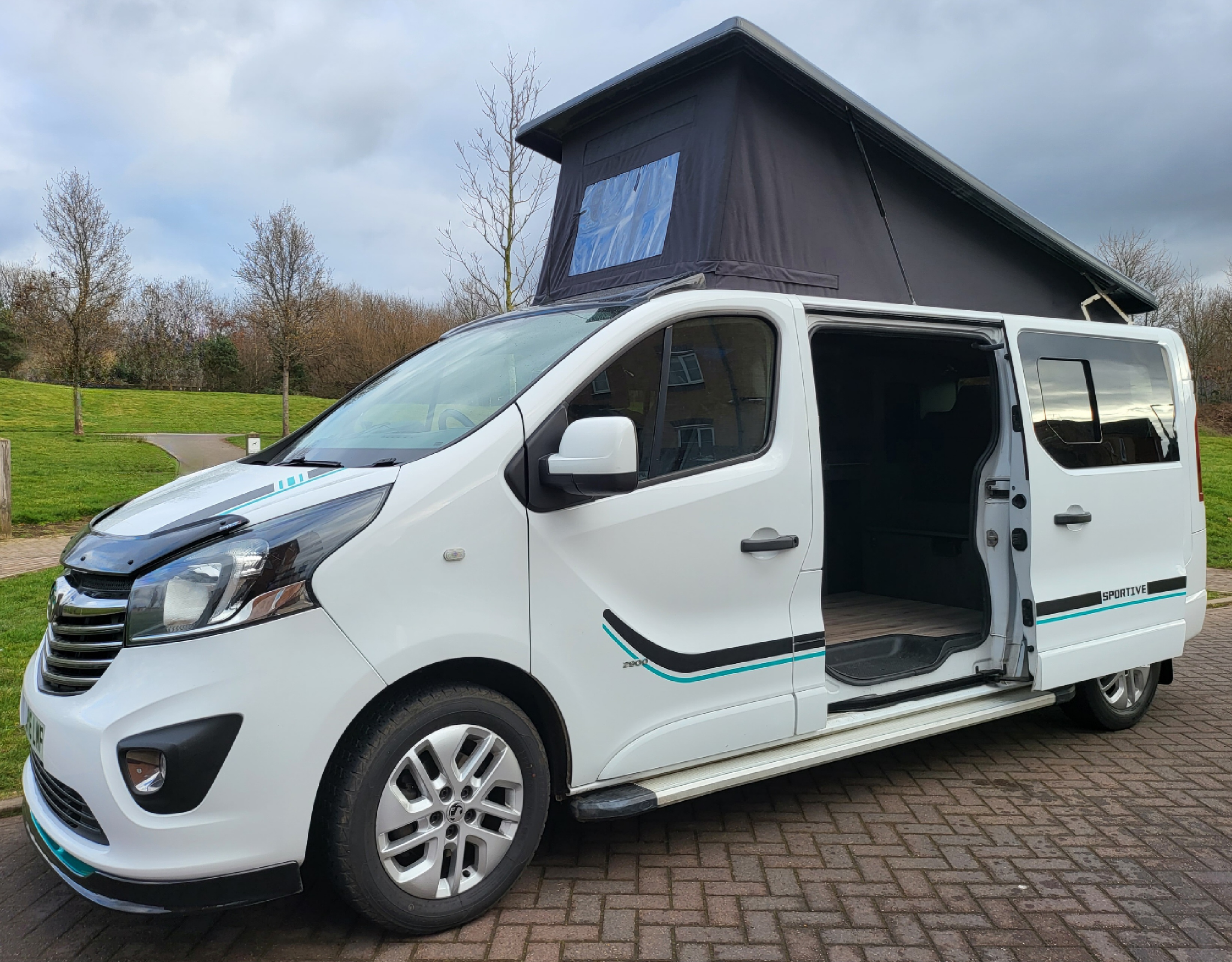 RESTORED 2 BERTH VW CAMPER VAN, AMAZING CONDITION