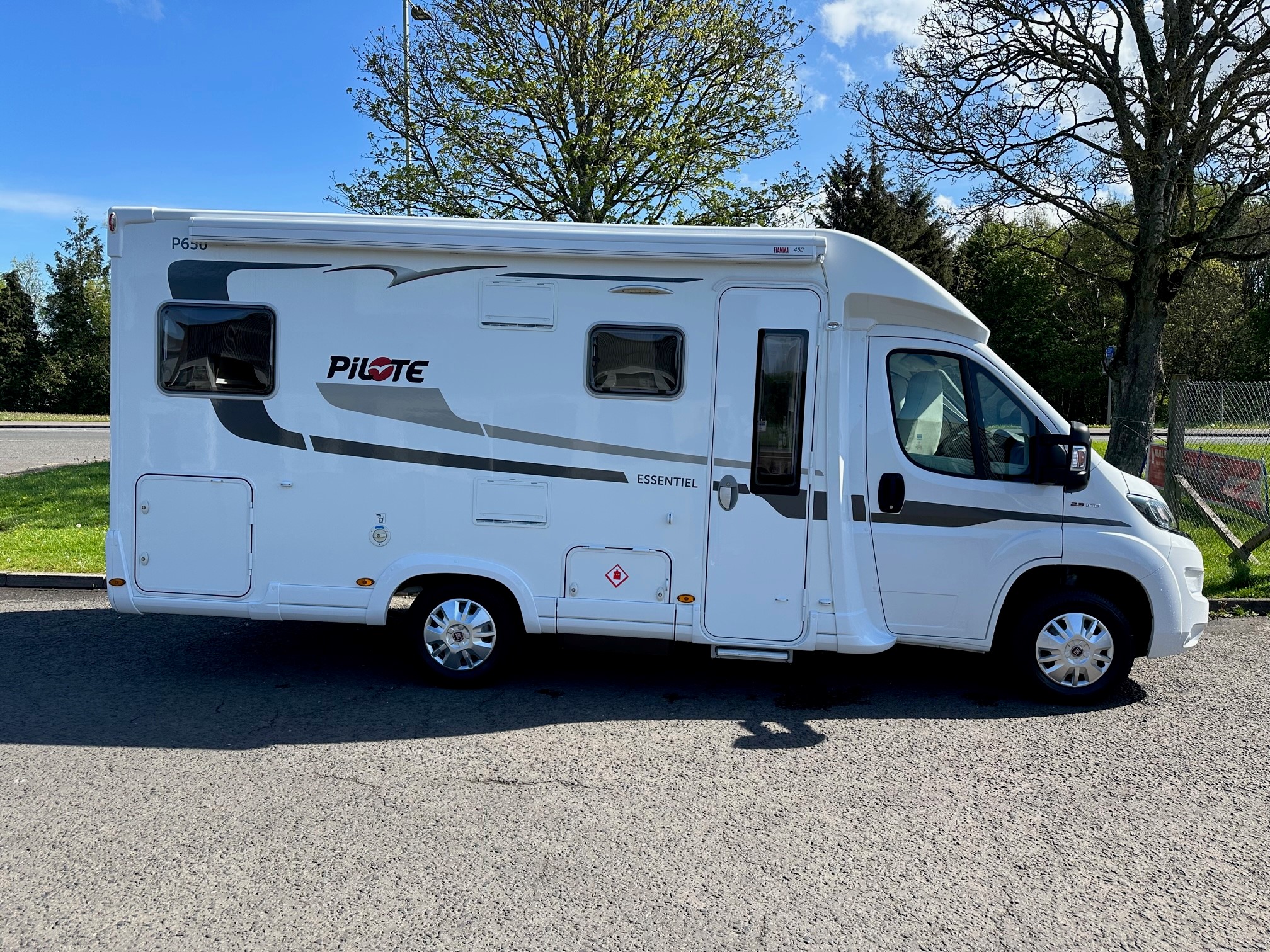 2006 Hymer Freetec TEC708Ti Motorhome with Single Beds