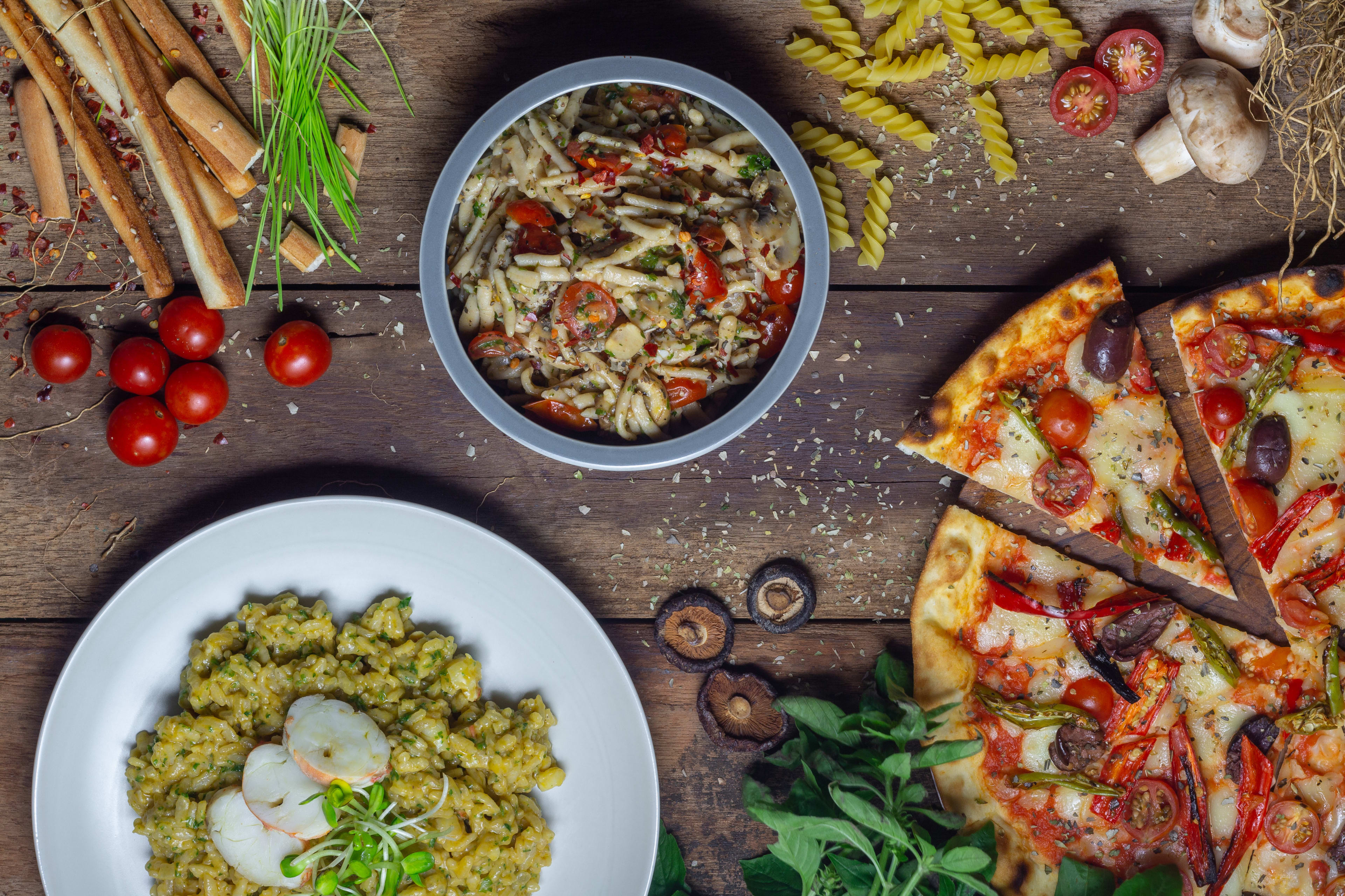 Delrd P0437 La Piazza New Menu