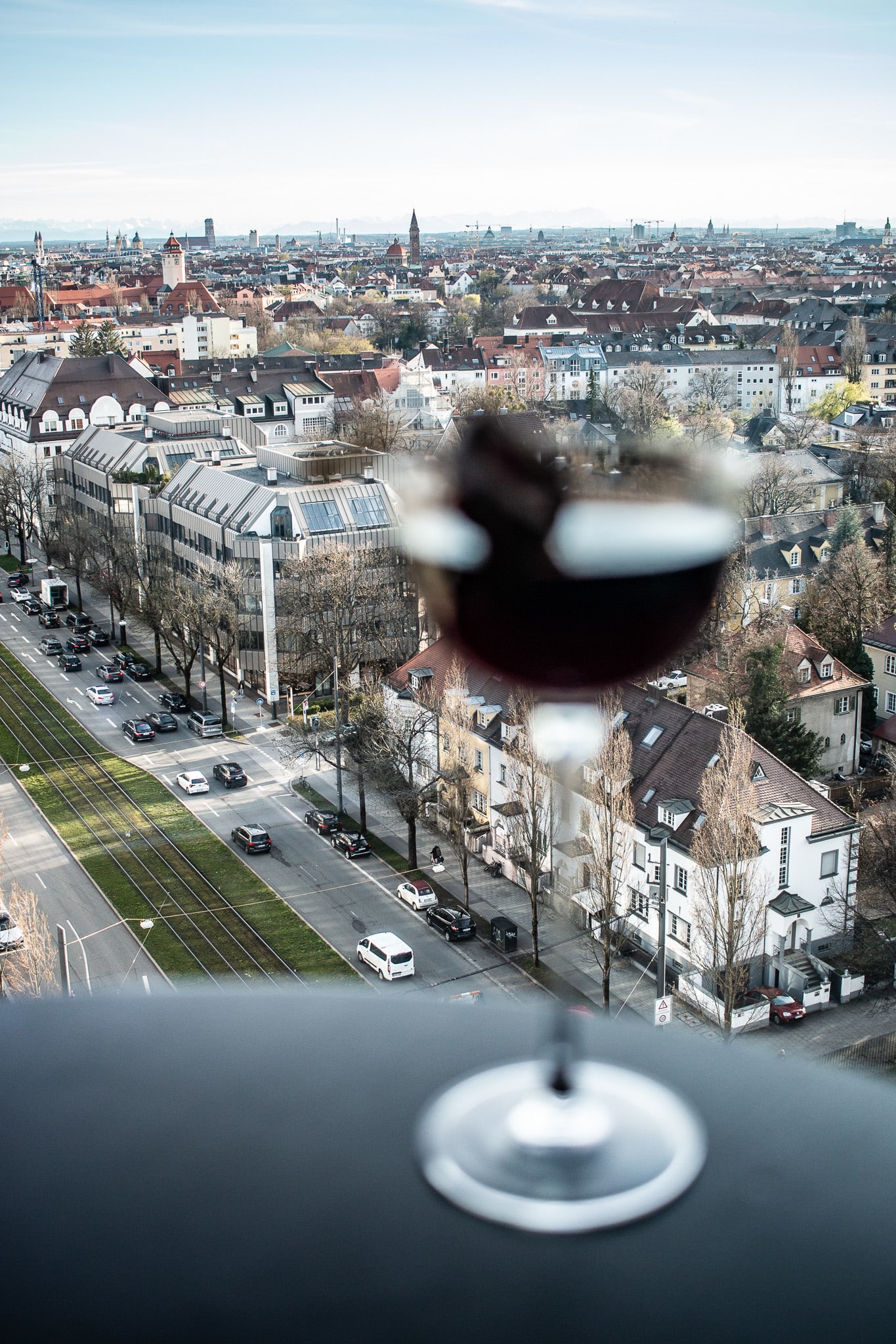 M'Uniqo Rooftop Bar | Cocktails with views over Munich