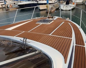 Marine Flooring, use NAVYLAM+ In Narrow Boats and Yachts - Maples And Birch