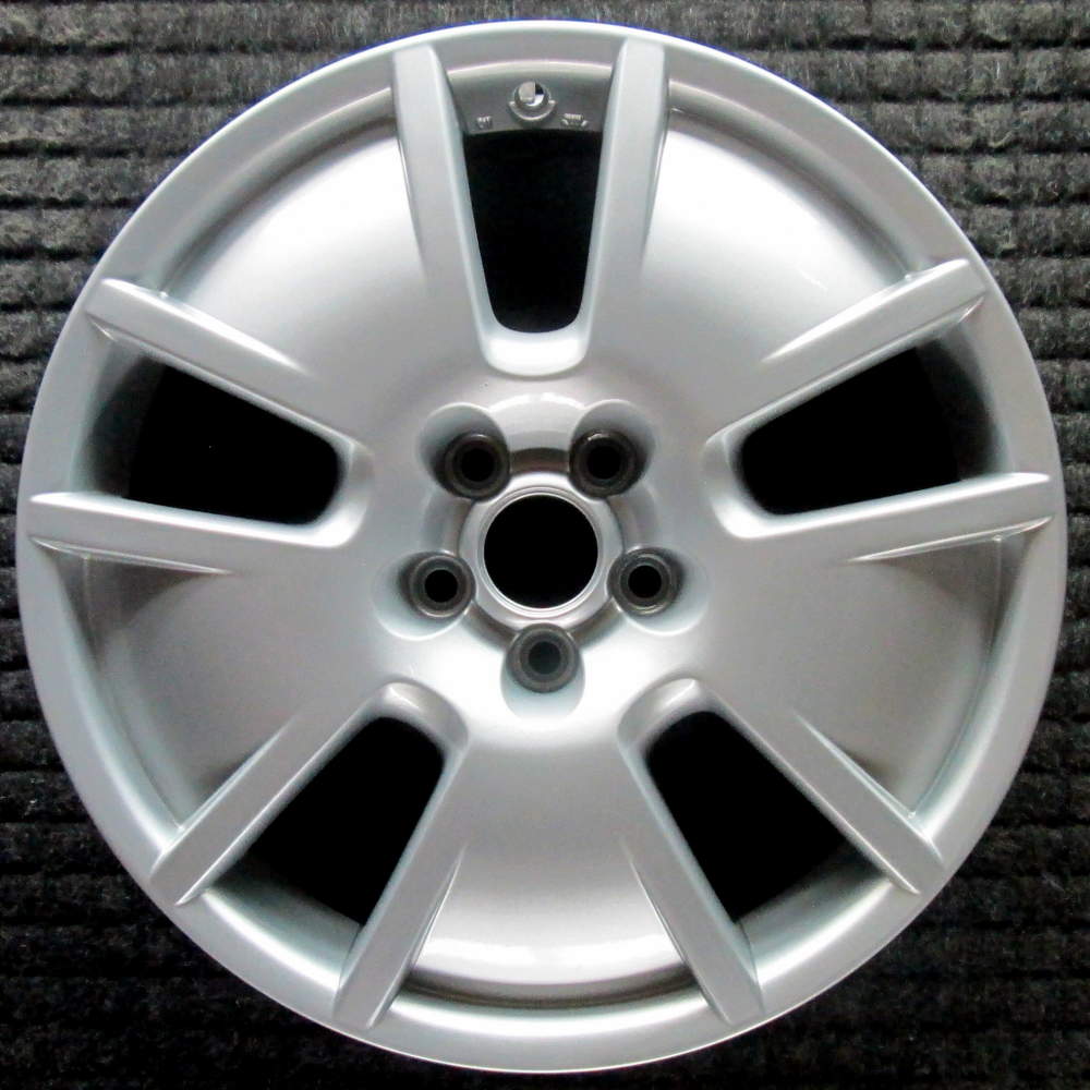 Volkswagen Beetle 2008-2009 17" OEM Wheel - Wheels America
