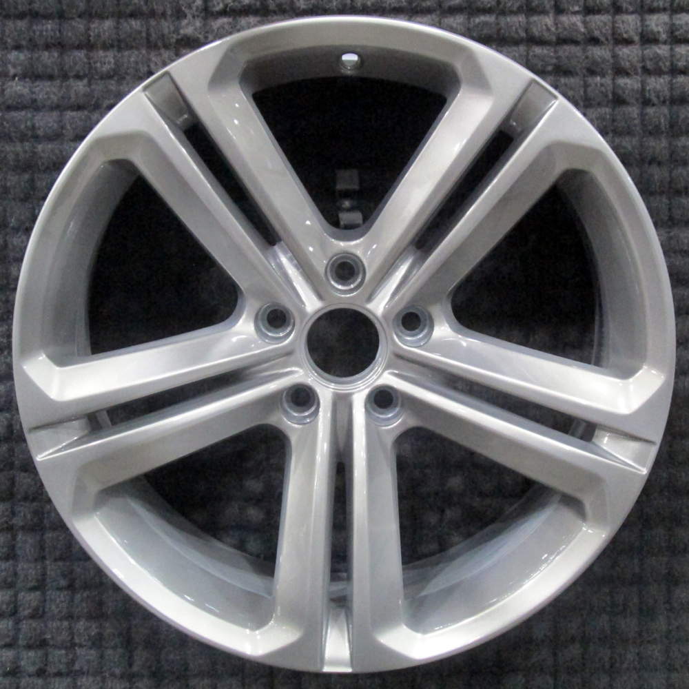 Volkswagen Tiguan 2017 18" OEM Wheel Gray - Wheels America
