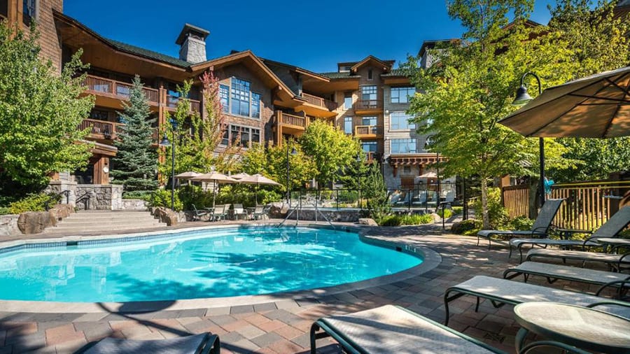 Whistler, BC | First Tracks Lodge | Whistler Accommodations