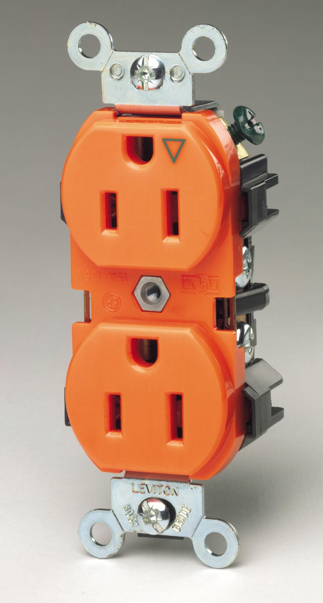 LEVITON 5262-SIG 15A 125V 2-POLE 3-WIRE ISOLATED GROUND INDUSTRIAL ...