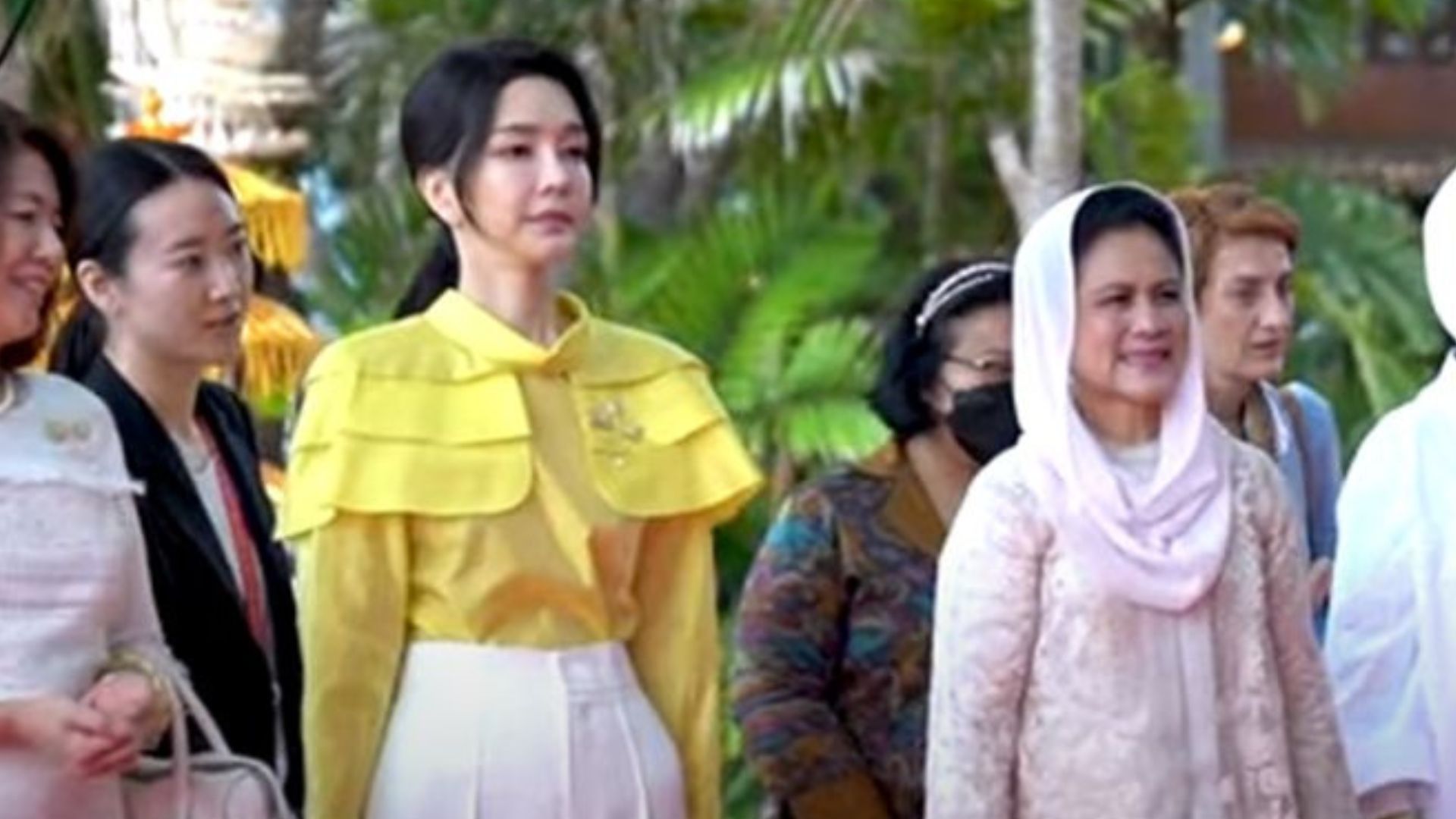 Profil Istri Presiden Korea Selatan Kim Keon Hee, Pesona Usia 50 Tahun ... Profil Istri Presiden Korea Selatan Kim Keon Hee, Pesona Usia 50 Tahun ...