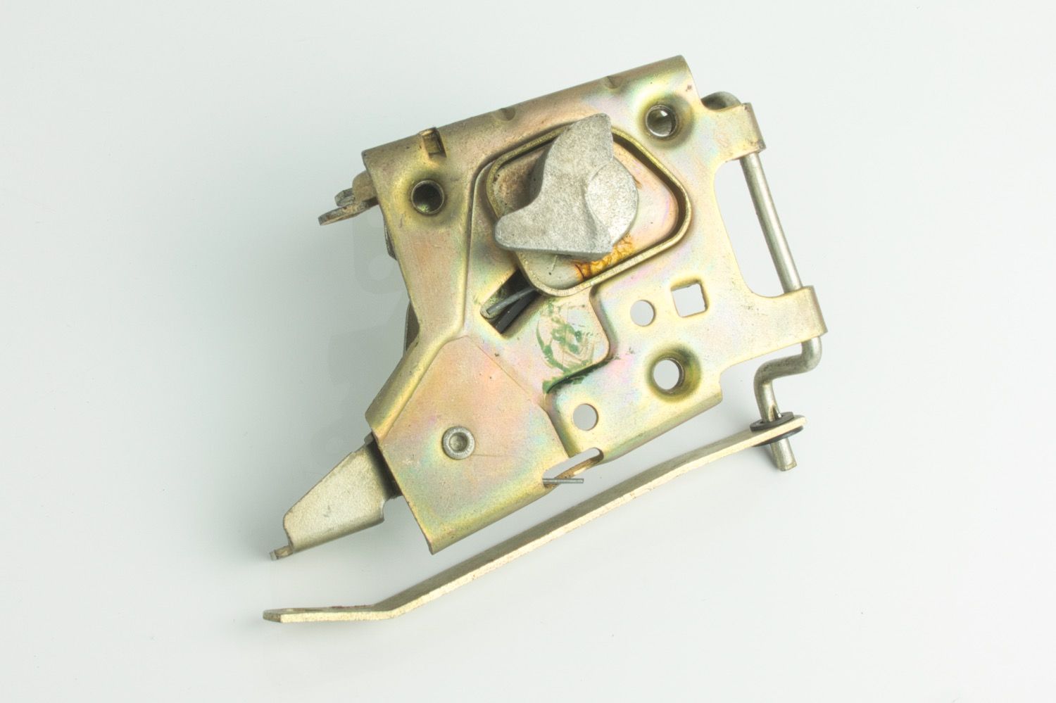 Wins International - Door Locking Mechanism - L/H Rear NEW Genuine