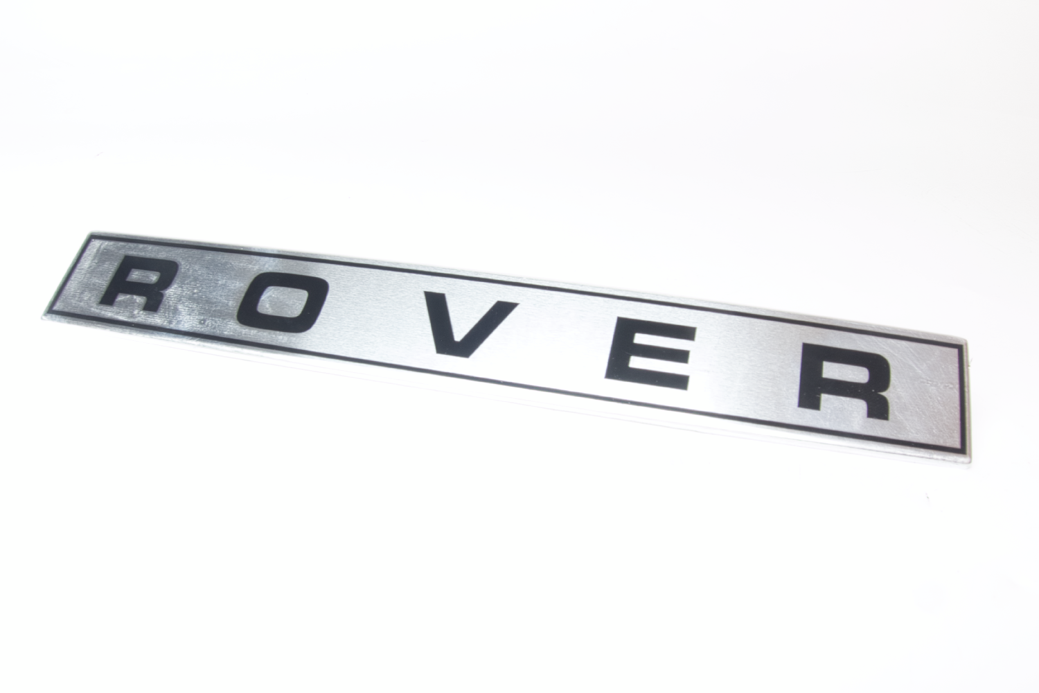 Wins International - Rover P6 - 'Rover' Boot lid Badge