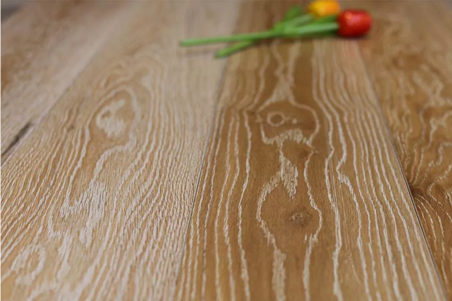 Real Oak Flooring: Your Most Stable And Strong Option - Wood and Beyond ...