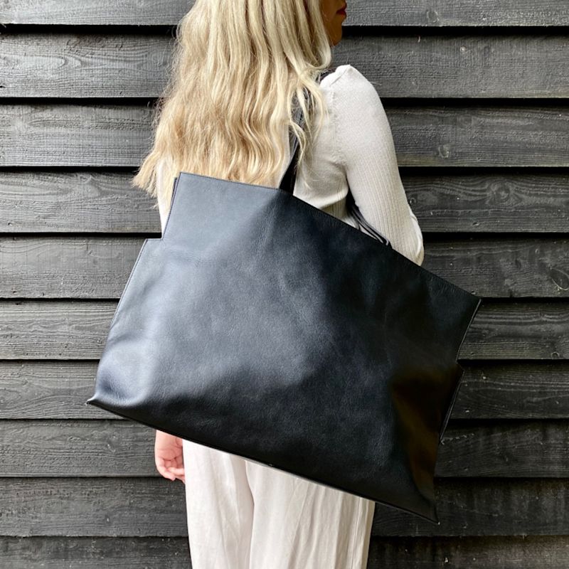 Oversized Maxi Leather Carry-All Tote Bag - Black | LeatherCo. | Wolf ...