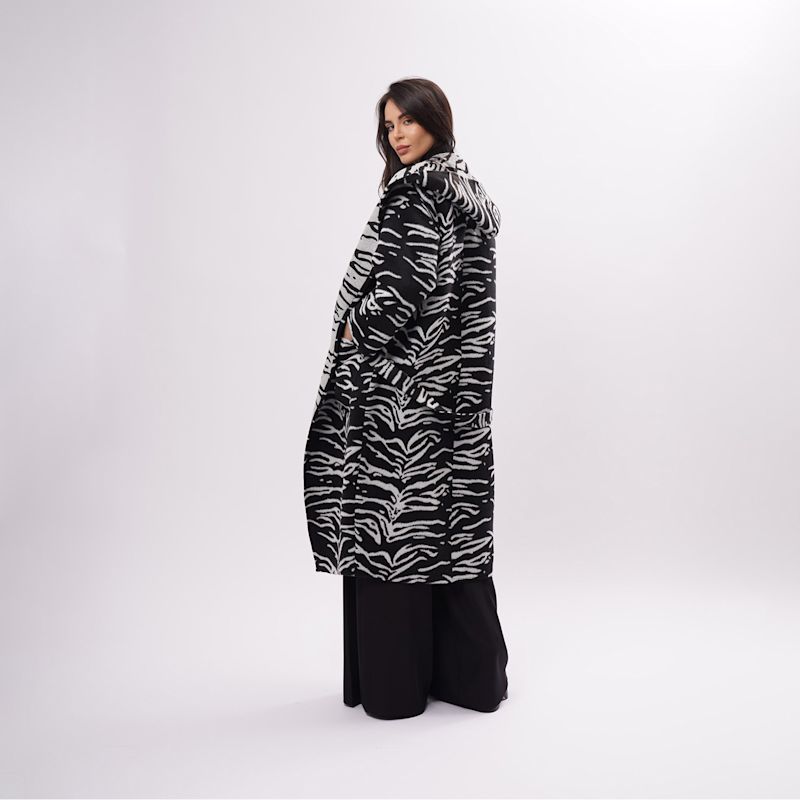 Long Hooded Coat With Zebra Print | BLUZAT | Wolf & Badger