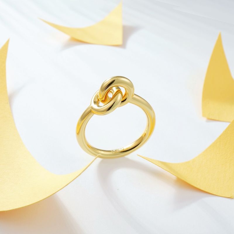 Interlocked Double Circle Ring - Gold | Meulien | Wolf & Badger