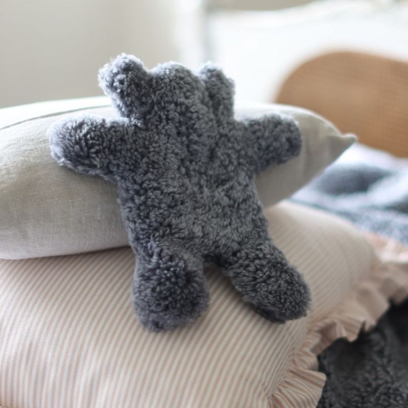 Sheepskin Hot Water Bottle Cover Flat Eric Jr. - Swedish Silvergrey ...