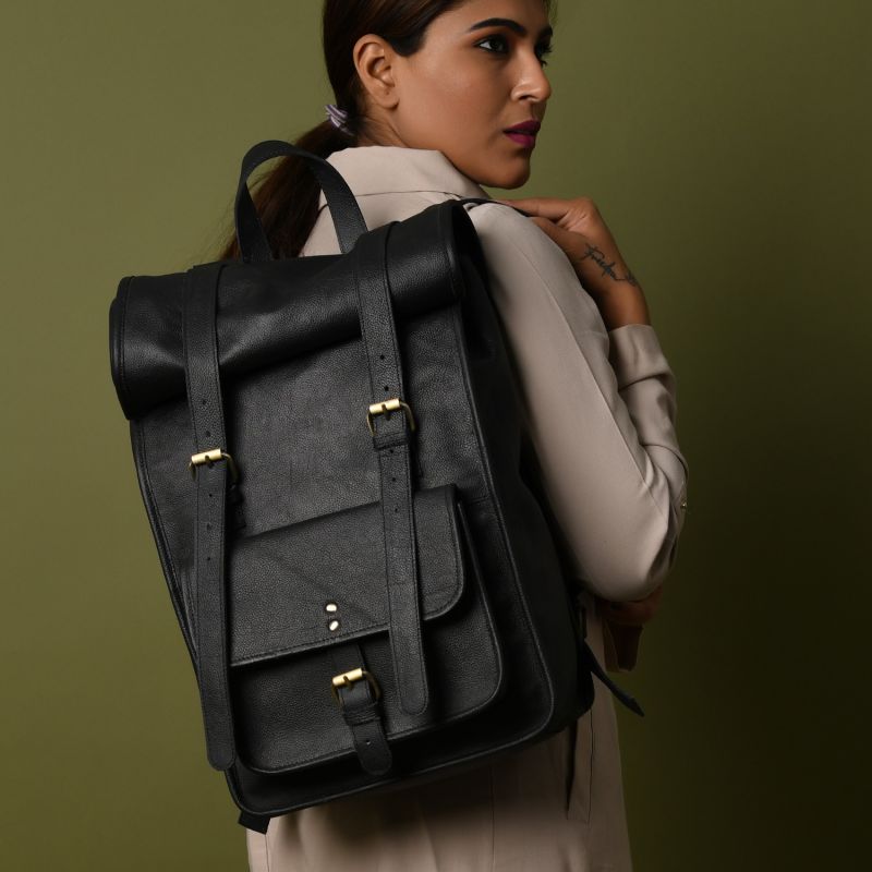 Duvall Rolltop Leather Backpack - Black | Dötch Leather | Wolf & Badger