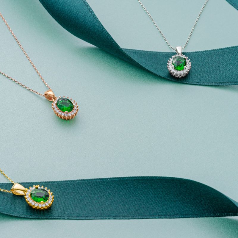 Emerald Green Stone Pendant Necklace | BY EDA DOGAN | Wolf & Badger