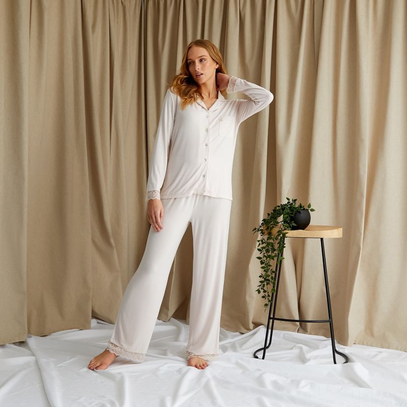 Bamboo Lace Pyjama Set In Powder Puff | Pretty You | Wolf & Badger