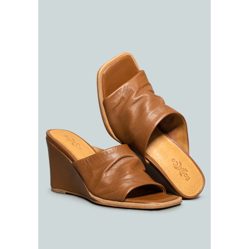 Hepburn Tan Sliders Wedge Sandals | Rag & Co. | Wolf & Badger