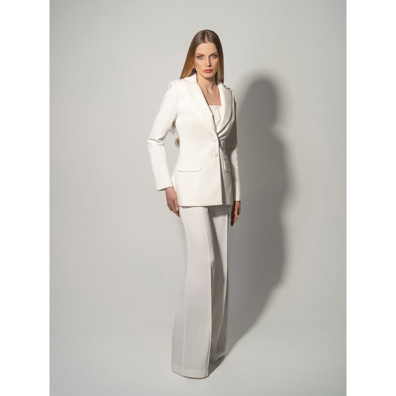 Classic Chic Tailored Suit | Tia Dorraine | Wolf & Badger