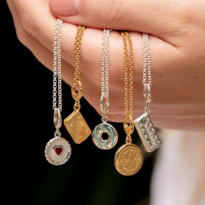 biscuit necklace
