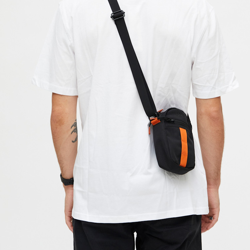 Jan Side Bag Vandra Black | Lefrik | Wolf & Badger