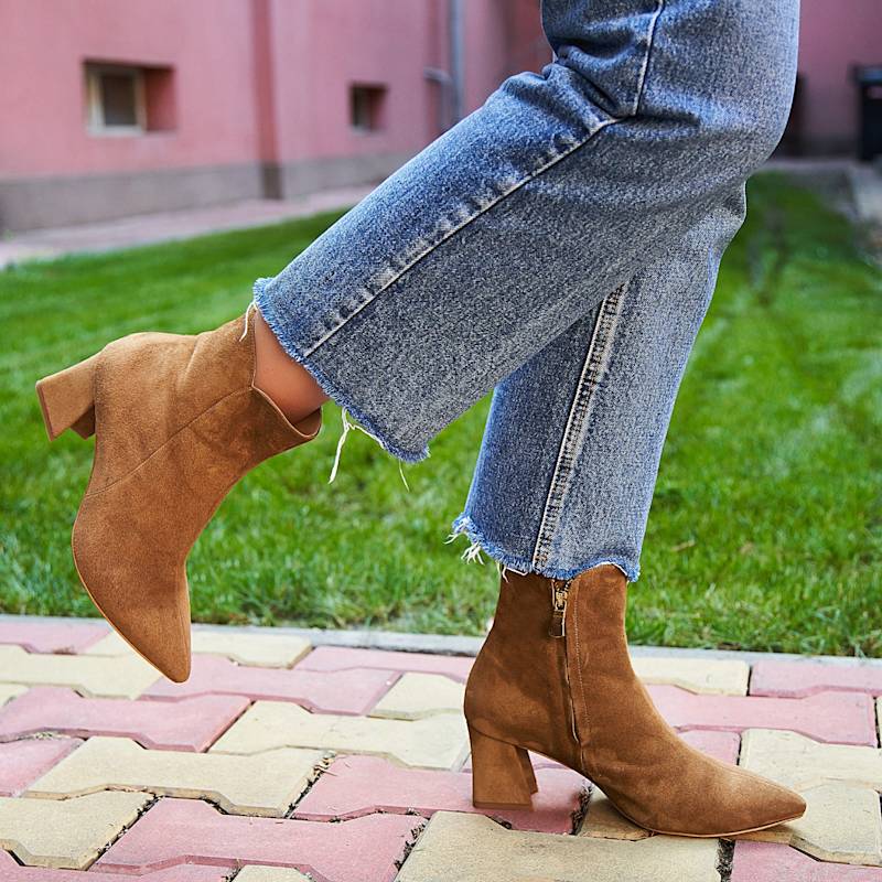Lara Brown Ankle Boots Natural Reversible Leather | Ginissima | Wolf ...