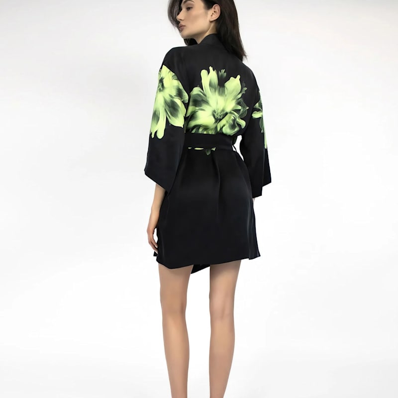 Silk Dreamscape Short Kimono Robe Black Flower | Nokaya | Wolf & Badger