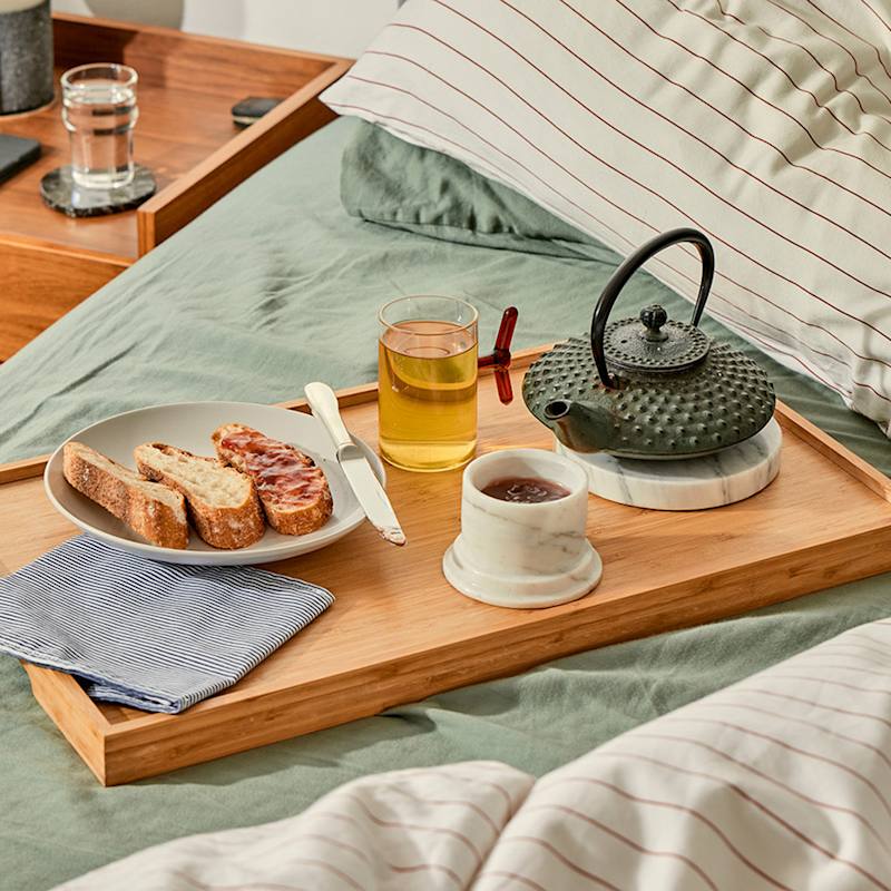 Teapot Stand Marble White | And Jacob | Wolf & Badger