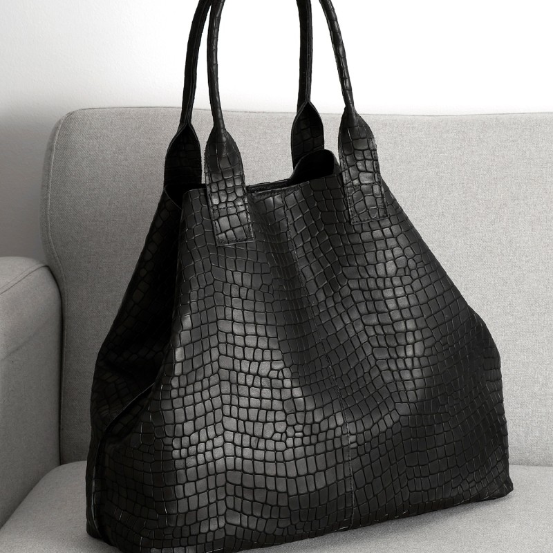 Black Croc Embossed Extra Large Tote Bag - Maxi | JUAN-JO | Wolf & Badger