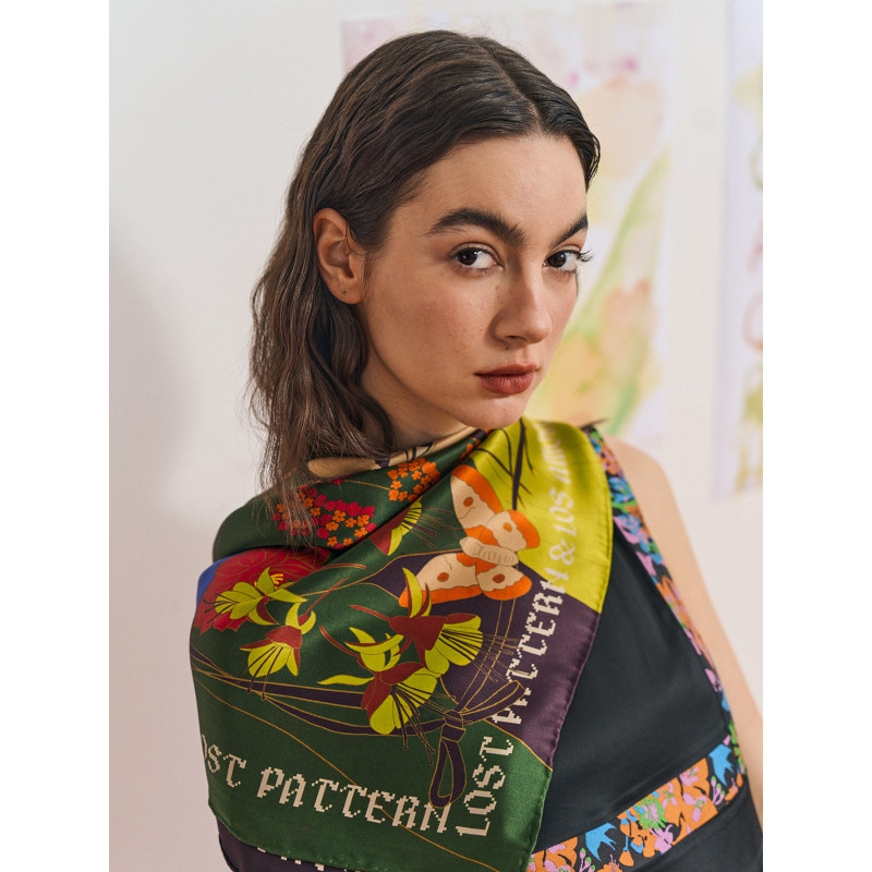 Frida X Lost Pattern "Los Amores De Frida" Large Silk Scarf - Dark ...