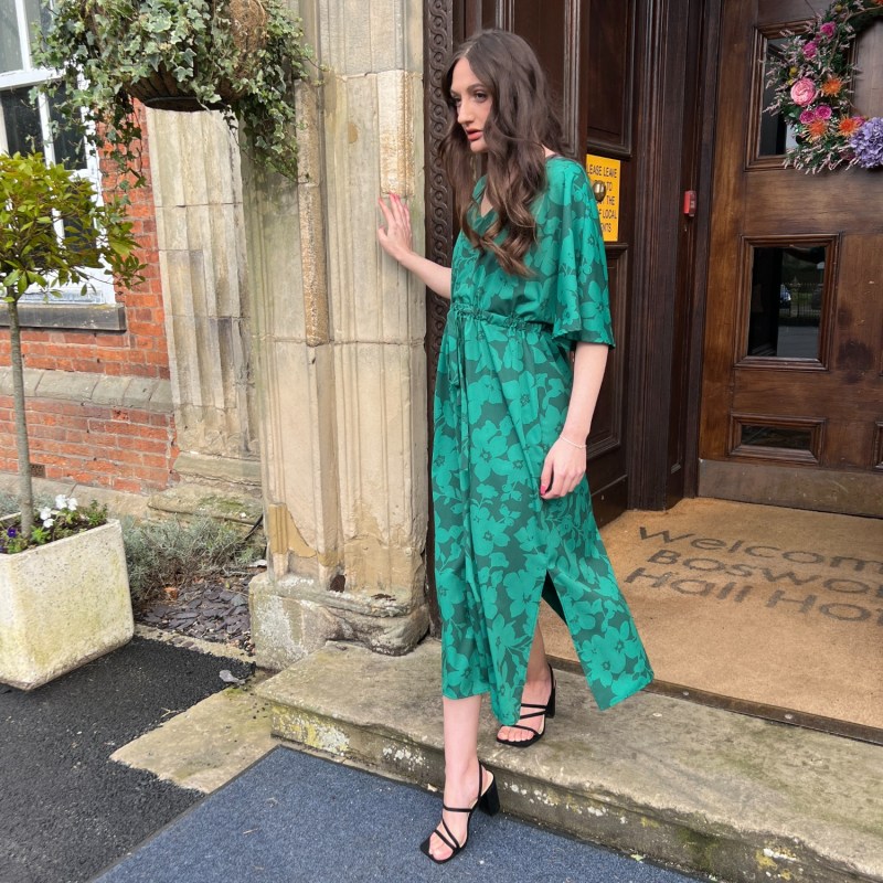 how to draw butterfly sleeves