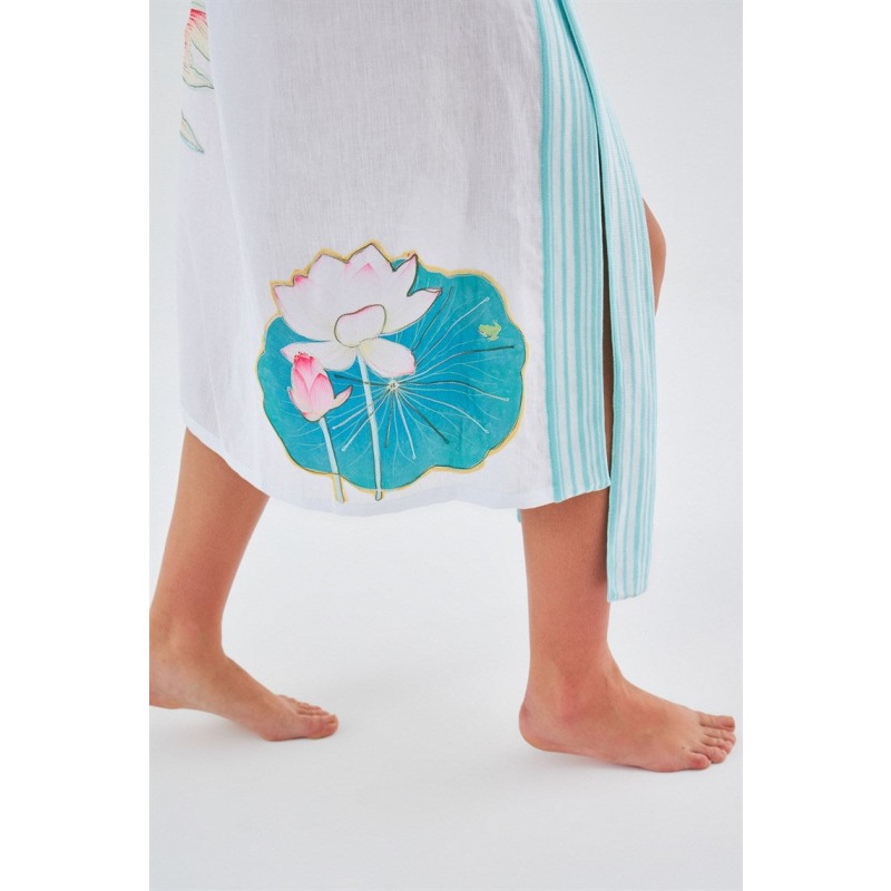 Lotus Flower And Fish Applique Linen Kimono - White | Peraluna | Wolf ...