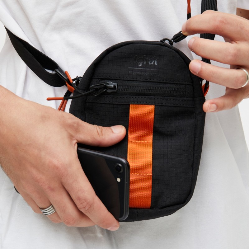 Jan Side Bag Vandra Black | Lefrik | Wolf & Badger
